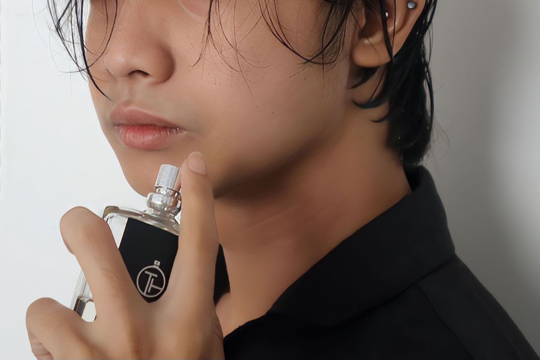 5 Rekomendasi Parfum Yang Strong dan Khas - Tania Perfume I Tahan Lama ...